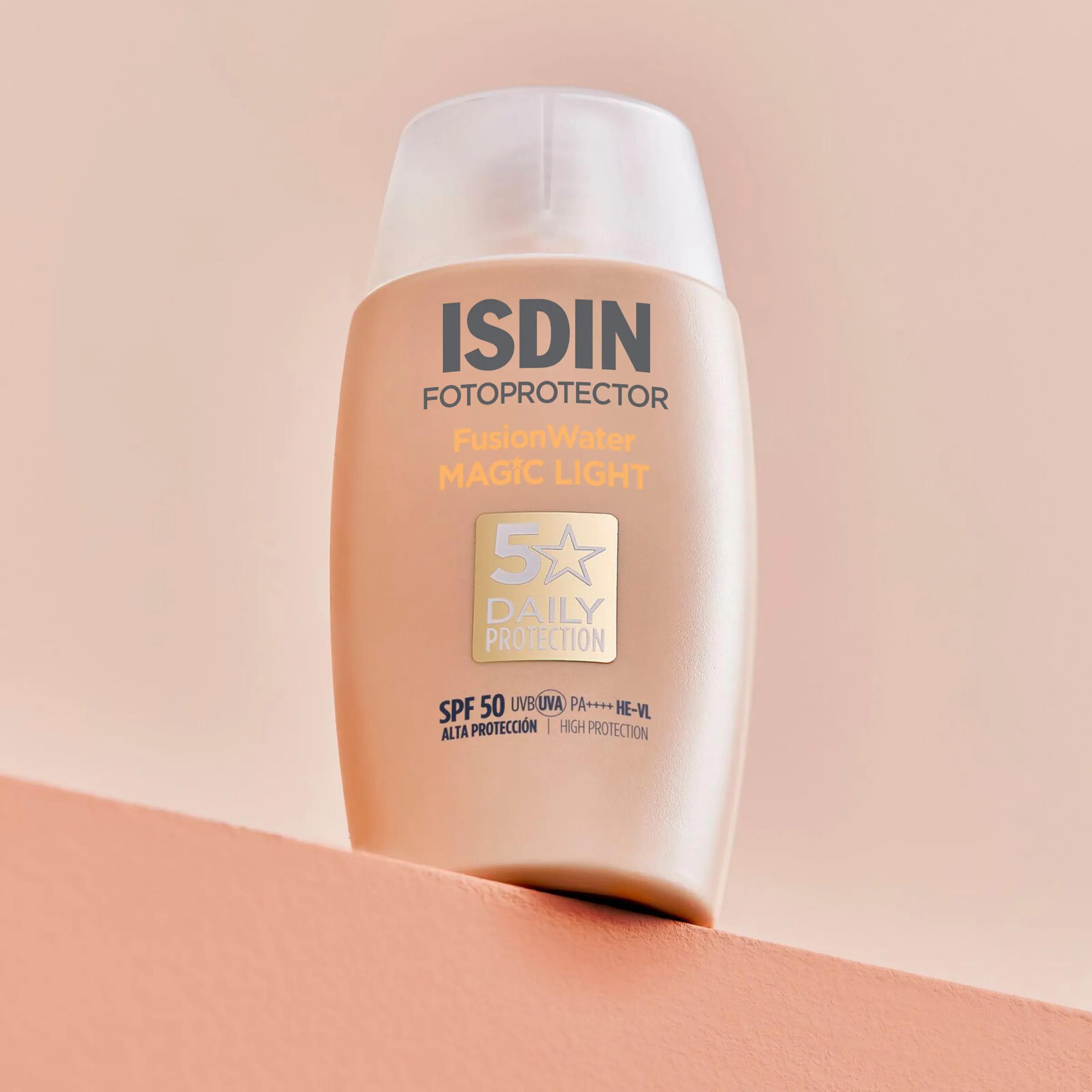 Fusion Water MAGIC Light SPF 50 | ISDIN