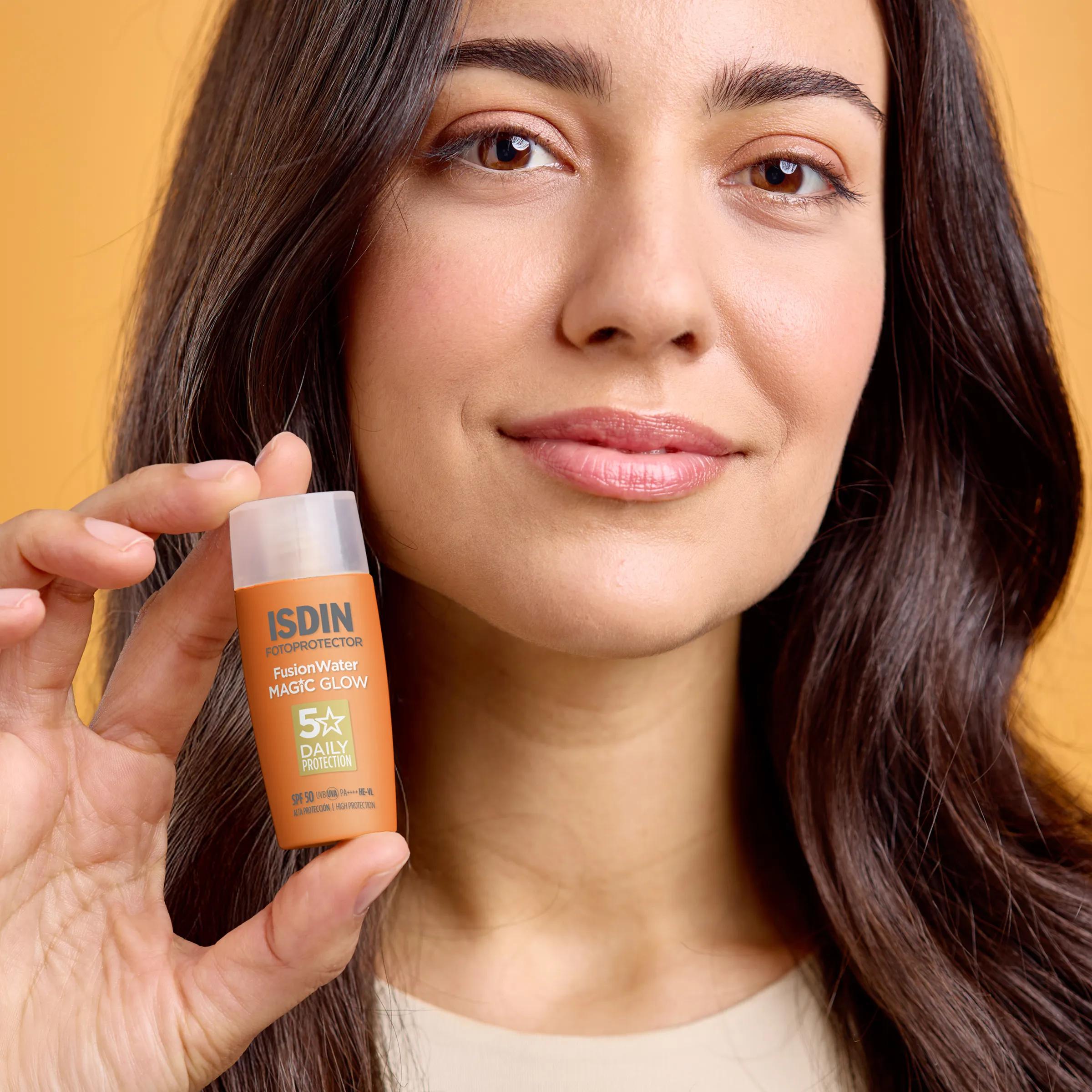 Fusion Water MAGIC GLOW SPF 50 | ISDIN